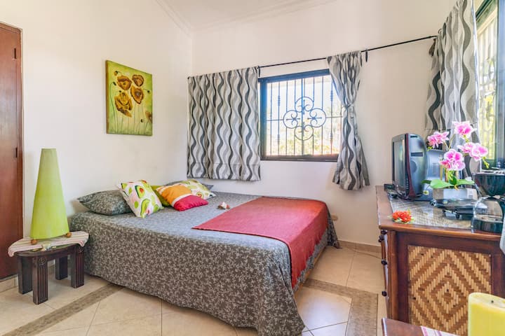 Buddhalounge 3-  Hab Privada/jacuzzi - 700m Playa - Punta Cana