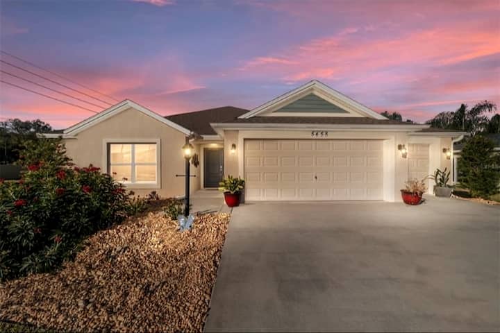 Lovely Private 3 Bed/2 Bath Home In Paradise! - Wildwood, FL