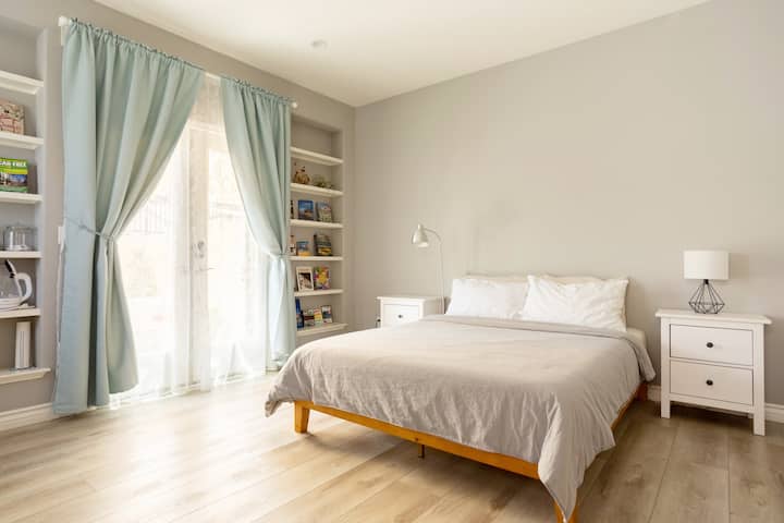 Private Entrance Room H / Private Yard - El Monte, CA