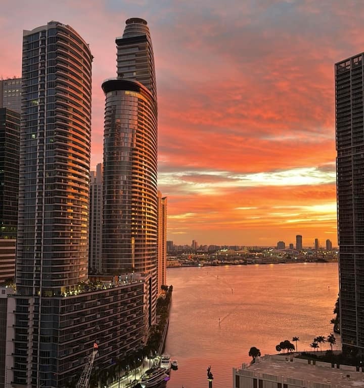 Loft With Stunning Views In The Heart Of Brickell - Miami