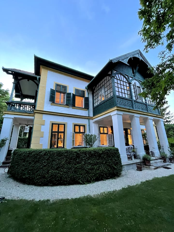 Csokonai Luxury Villa At Balaton - Tihany