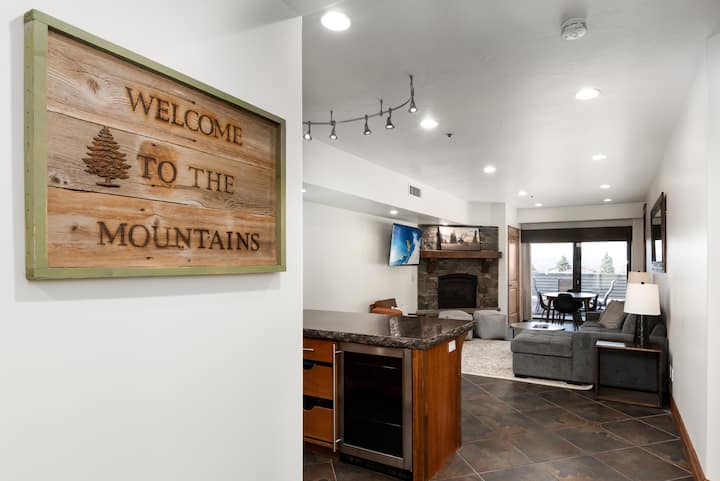 Unit 140 - Ski In/ski Out Luxury Condo With Fireplace, Pool, Hot Tub, A/c - Park City, UT