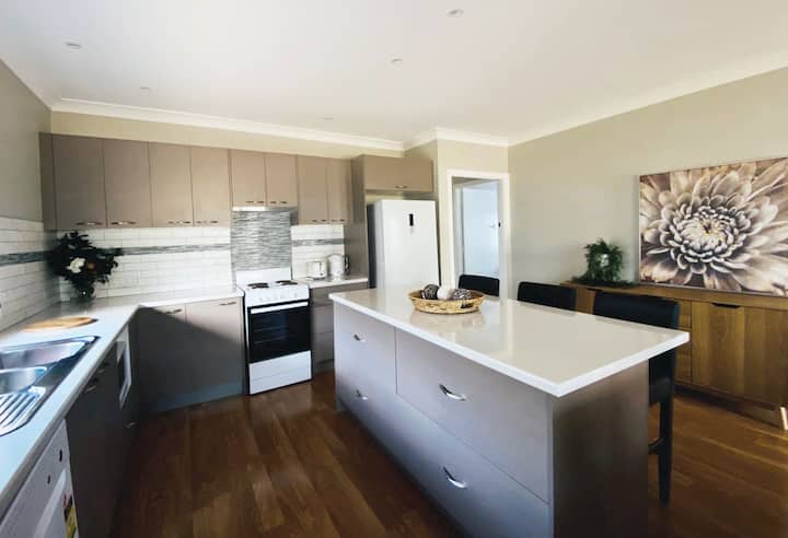 Northend Charm - Lovedale