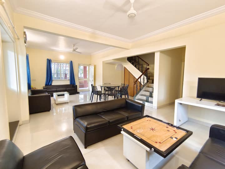 Sunstone Villa - 4 Bhk Pvte Villa With Common Pool - Lonavla