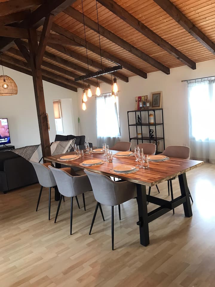 Logement Entier: Appartement - Neuchâtel
