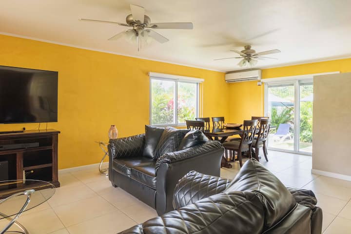 Two Bedroom Suite-beach Restaurants Shop Nightlife - Montego Bay