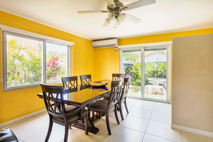 Two Bedroom Suite-beach Restaurants Shop Nightlife - Montego Bay