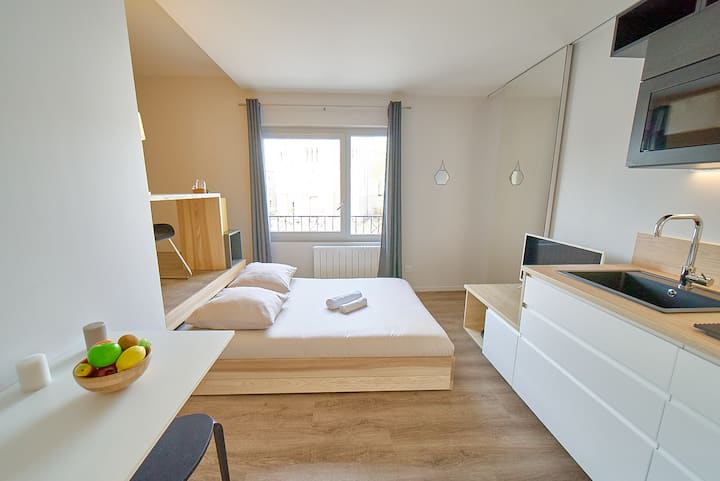 Ampère: Studio-métro B- Ideale Jeune- Hyper-centre - Saint-Genis-Laval