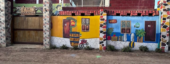 Cabaña De ÑOño Y El Sr. Barriga En La Playa. - Covenas