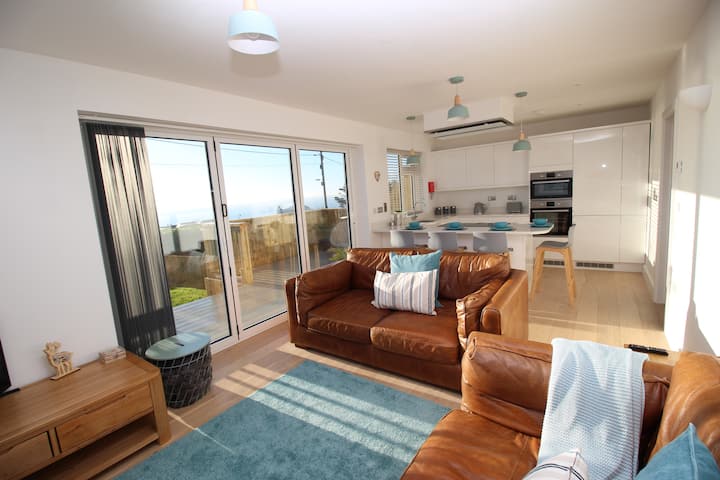 Coastal Retreat With Sea Views At Wembury Point - Noss Mayo