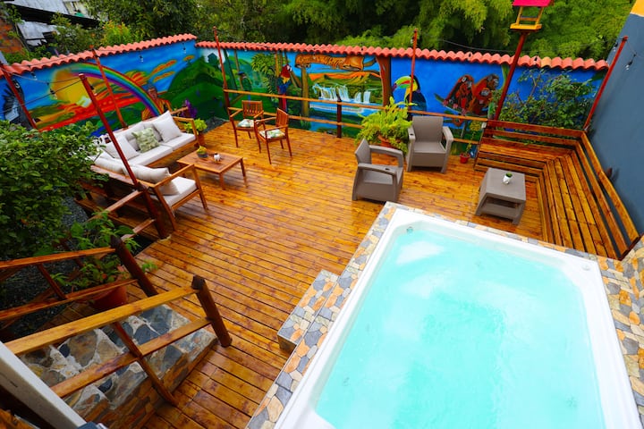 3b/1b Apartment Central Ac, Jacuzzi & Free Parking - Pereira, Colombia