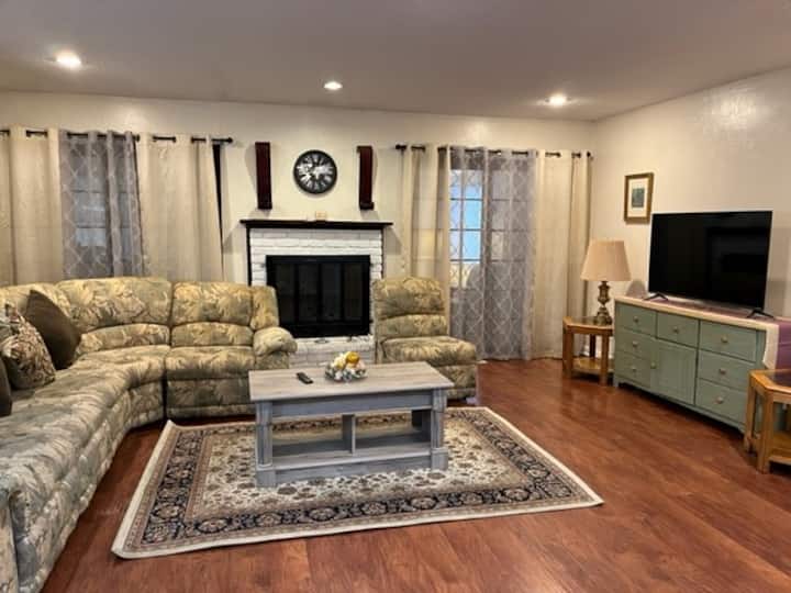 *Enjoyable* 3 Br 2 Ba - Toledo, OH