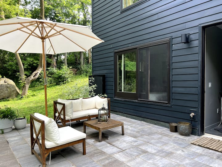 Hill House Hideaway - Viroqua, WI