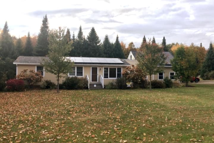 Perfect Vermont Escape | Cozy & Centrally Located - Waterbury Village Historic District