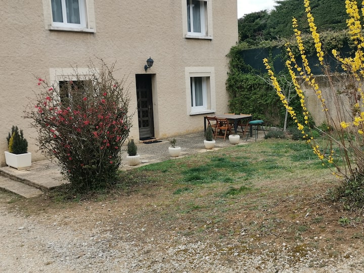 Indépendance Dans Villa, Parc Arboré Et  Piscine - Beauvallon