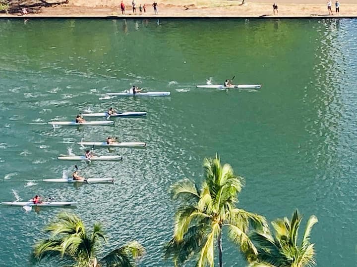 Chic Stay W Views And A Pool _worry Free Parking - Honolulu