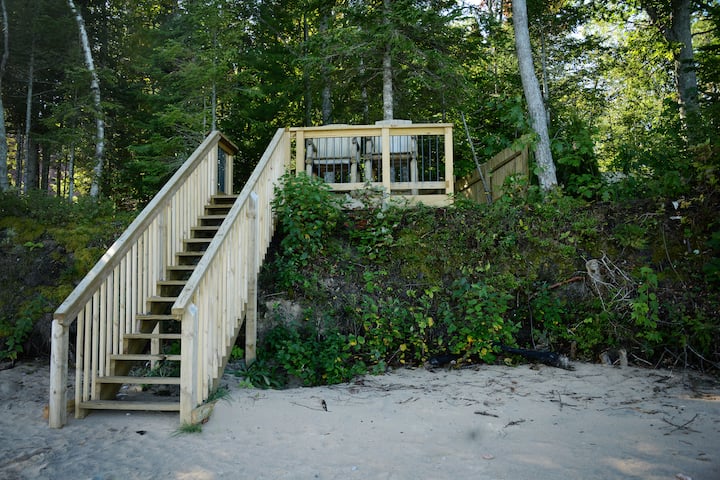 Kast Away Lake Superior Retreat - Brimley State Park, Brimley