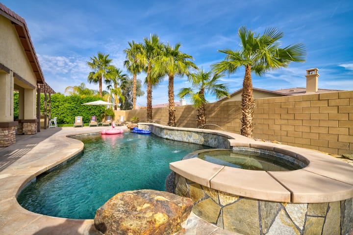Enjoy! Private Gated Pool/spa Retreat Home - La Quinta, CA