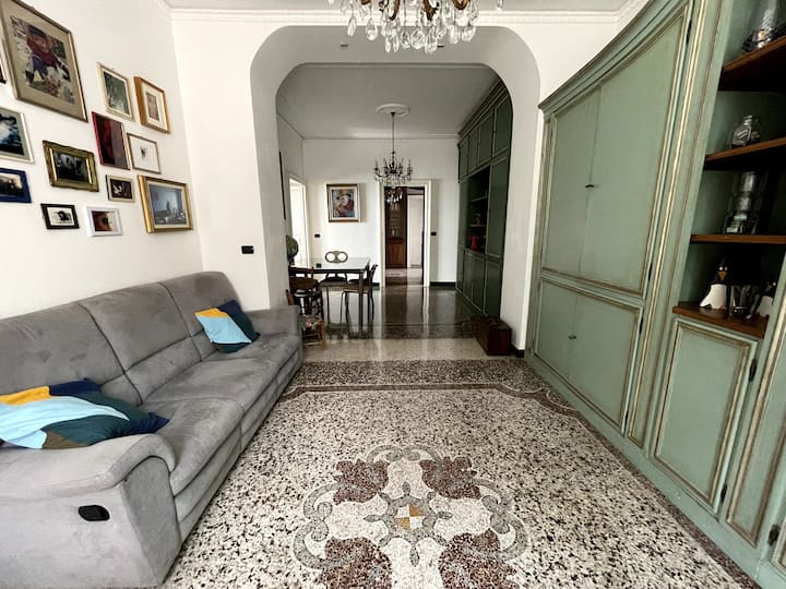 Entire Apartment, 4 Rooms - Genoa