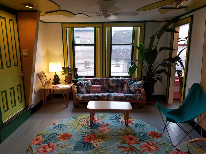 Malt Baron's Mansion - Louisa Frank Suite (#3) - Marietta, PA
