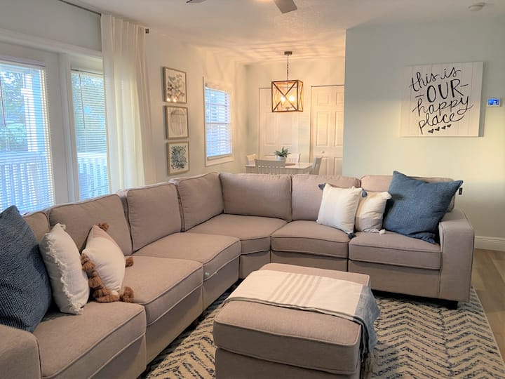 Coquina Key -2 Bdrm Home- Resort Style Living - St. Petersburg, FL