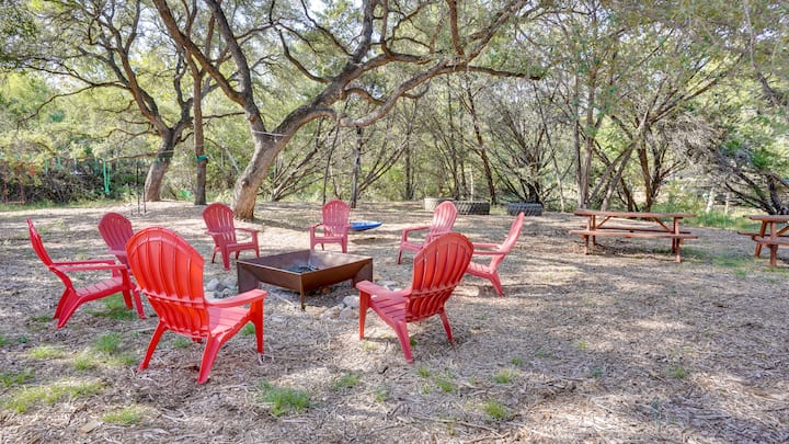 Private Getaway W/acreage, Fire Pit, Games & Grill - Texas