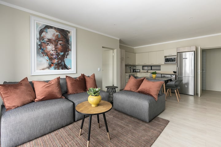 Lux 2bed 20mb Wifi On Keyes Artmile 2km 2 Gautrain - Johannesburg
