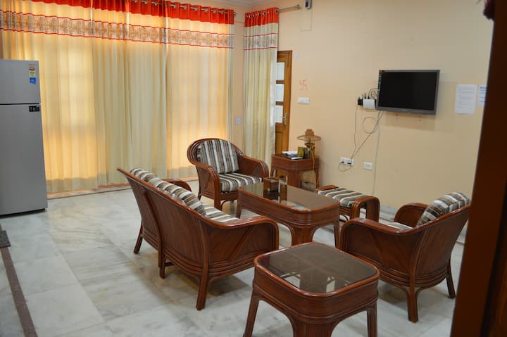 Lucknow Villa Holiday Rentals - Uttar Pradesh, India | Airbnb