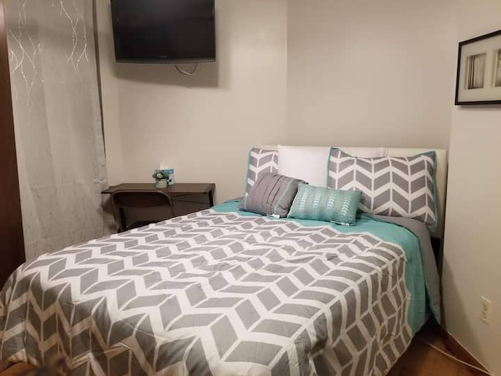 Charming Murray Hill Studio, Nyc - Queens, NY