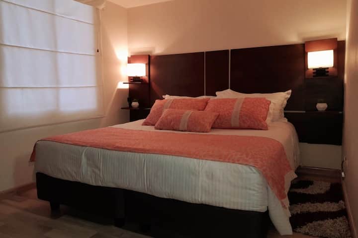 King Size Bed-families-wi-fi 350 Mbps-mirador-suba - Cota