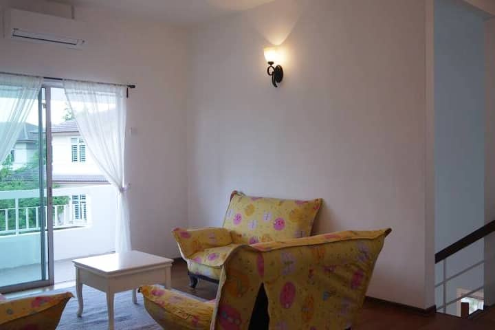Modern Spanish-inspired Bungalo In Batu Kawan - Penang