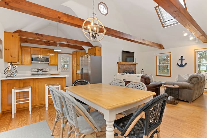 Newly Updated, 5 Mins To Beach, Ocean Side - Coast Guard Beach, MA
