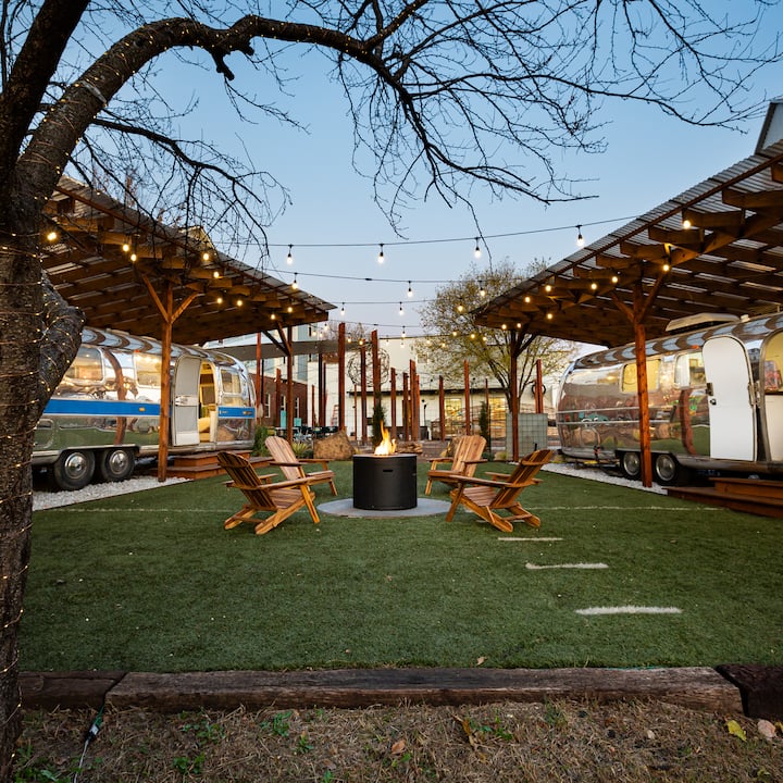 Pearla Airstream At The Hideout - Fayetteville, AR