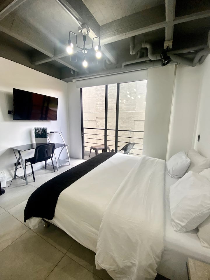 Apartaestudio505 Luxury En Laureles-la 70 C/balcón - Medellin, Antioquia, Colombia