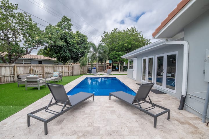 Newly Built Pool In Home-hollywood 5bd/3bt Fll-mia - Hollywood, FL