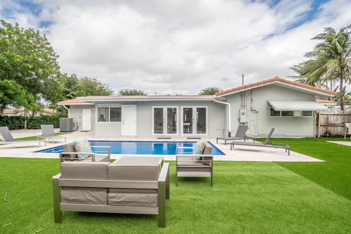 Newly Built Pool In Home-hollywood 5bd/3bt Fll-mia - Miramar, FL