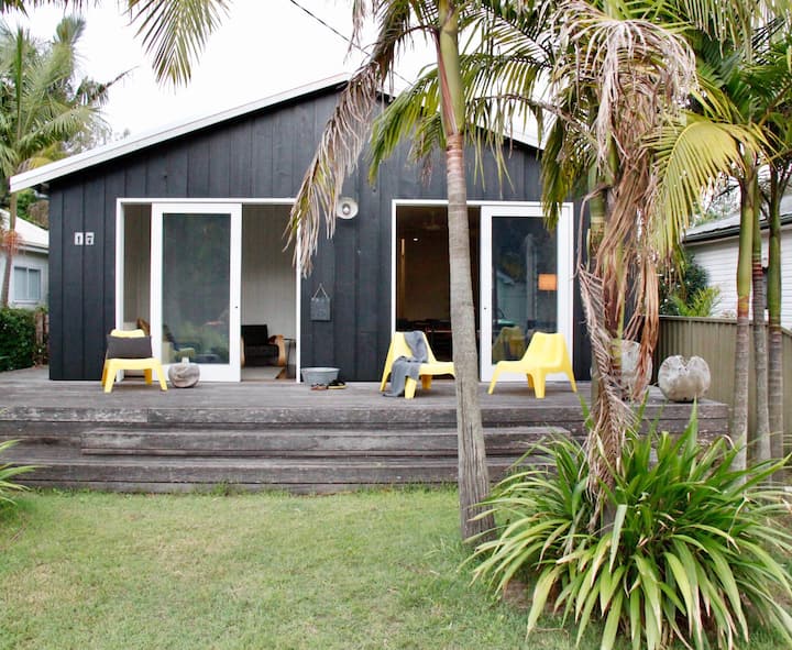 Relaxing Stylish Beach House - Patonga