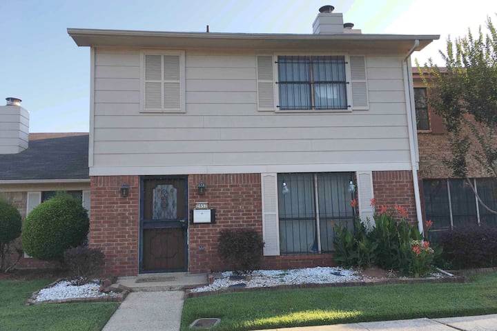 Hakuna Matata Townhouse - Bossier City, LA