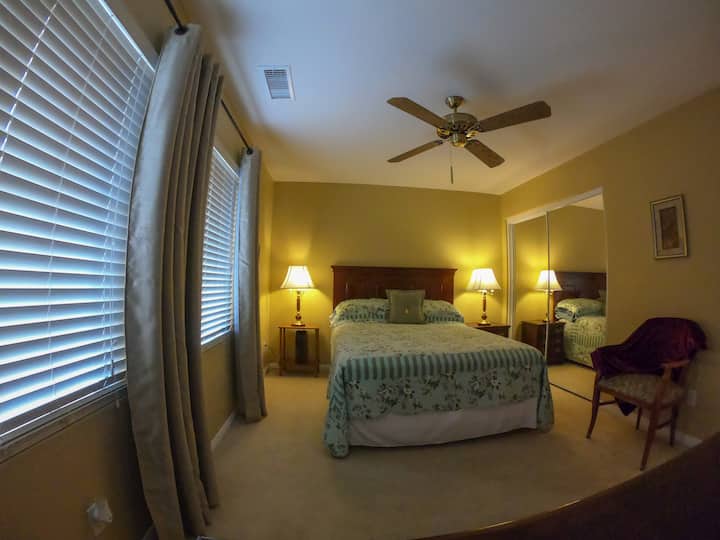 Private Room/bath Near Palm Springs - 2 - Banning, CA