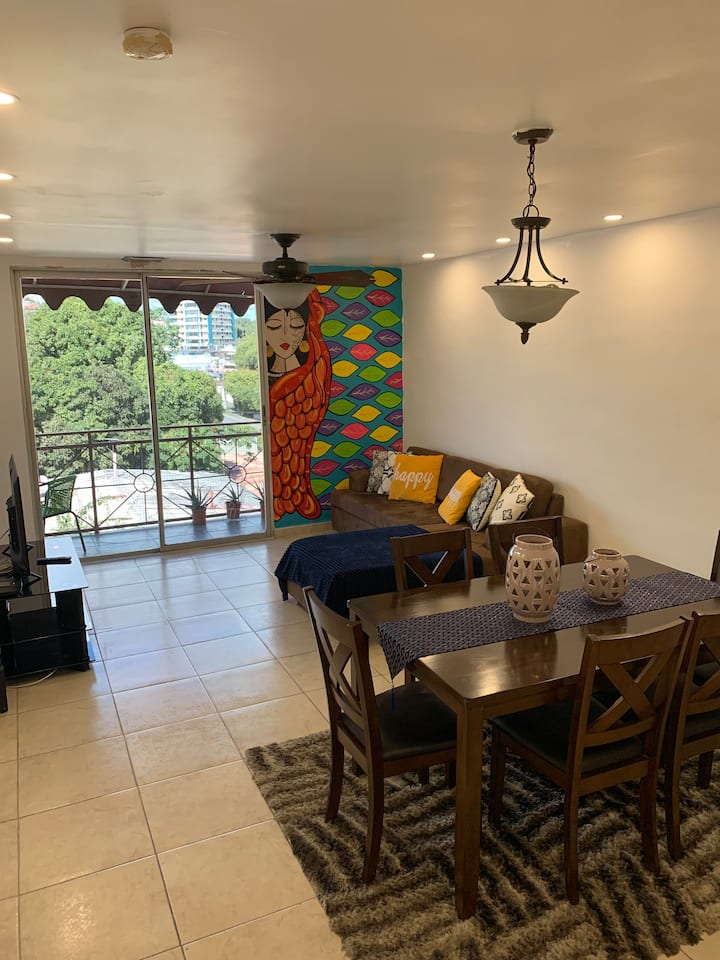 Acogedor Apartamento, Estratégicamente Ubicado. - Ciudad de Panamá