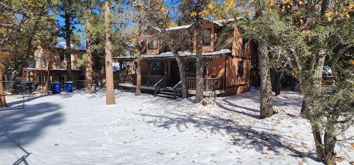Spacious Big Bear Cabin With Fireplace - Sugarloaf
