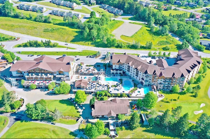 Lux 1 Br Holiday Valley Pool-golf-ski-in/ski-out - Ellicottville, NY