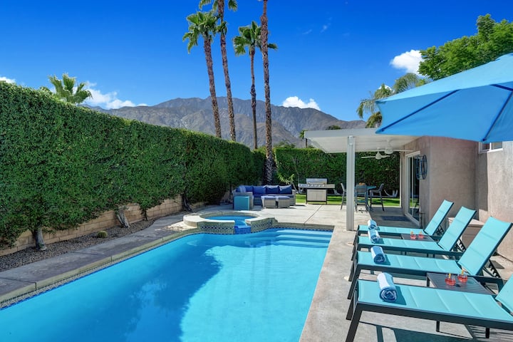 Private Oasis W/ Saltwater Spa, Pool + Mtn Views - Palm Springs, CA