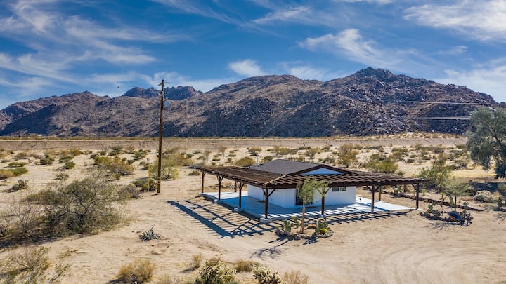 The Sunburst Circle House Joshua Tree Village - 約書亞樹