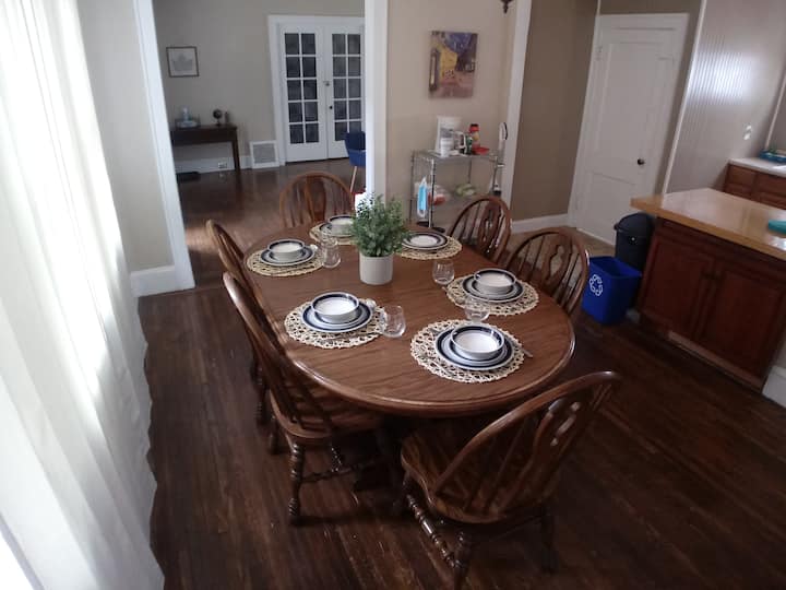 Comfy, Private Room In Akron's Hippest Area - Akron, OH