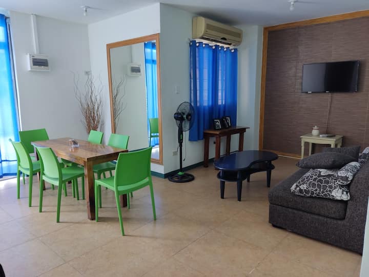 Penthouse 2 , Excellent View Of The City! - Metro Manila