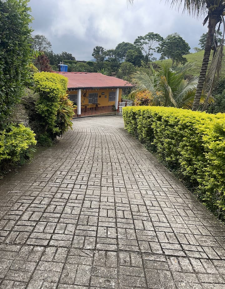 La Mejor Opción Para Tu Descanso Y Recreación. - Victoria