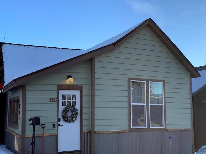 The Snowshoe Haus - Blocks Off Harrison - Leadville, CO