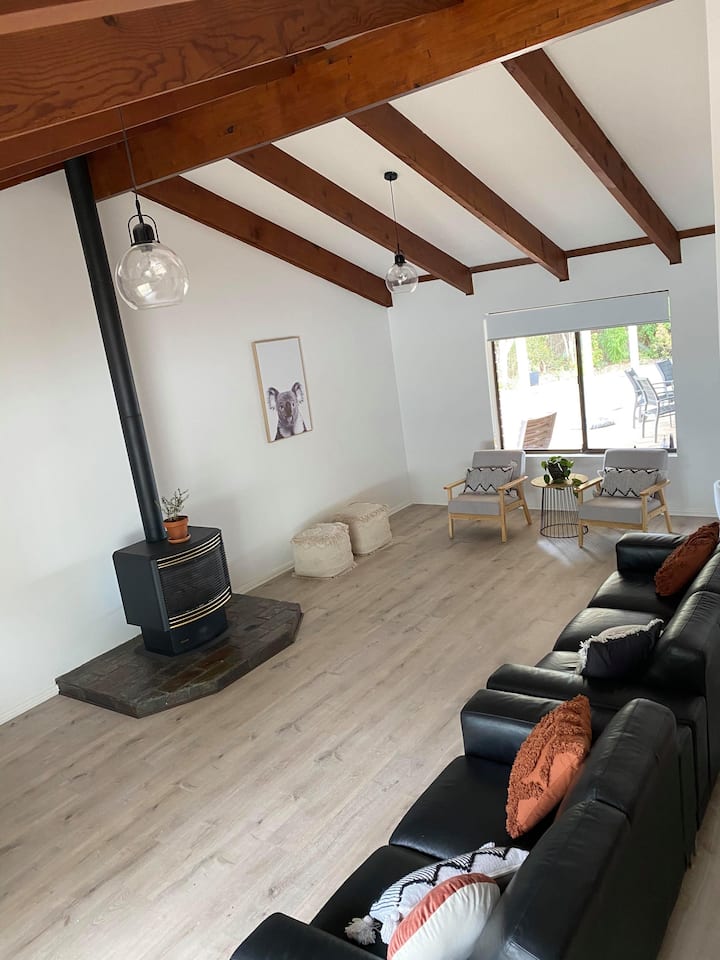 'Wildfields' At Silver Sands - 1km From The Beach - Adelaide