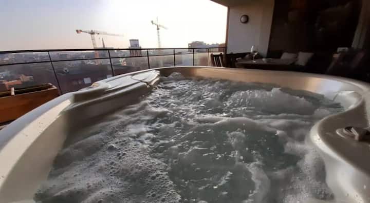 Kamer In Penthouse Met Groot Terras En Jacuzzi - Leuven